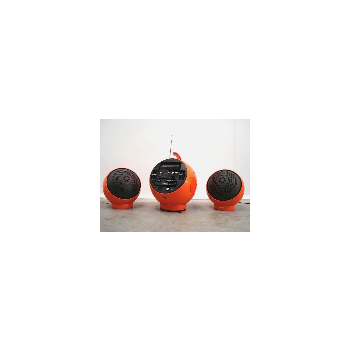 Weltron orange incl. 2 speakers - Retro Studio