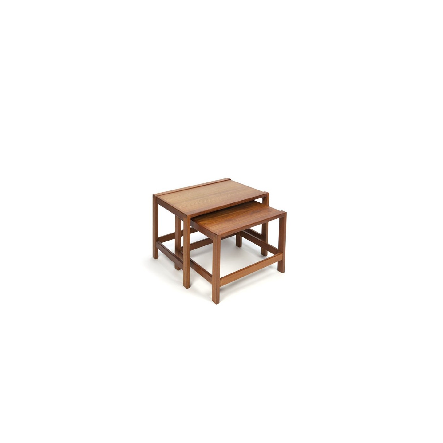 Set of 2 nesting tables from the T - Retro Studio