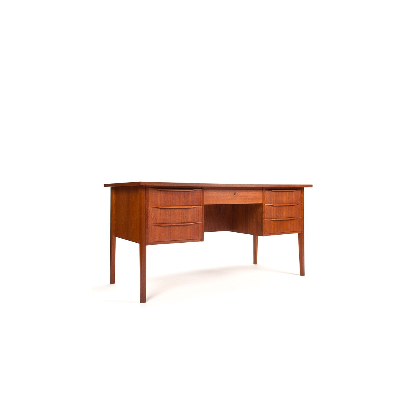 Mid-Century vintage Danish design desk in teak - Retro